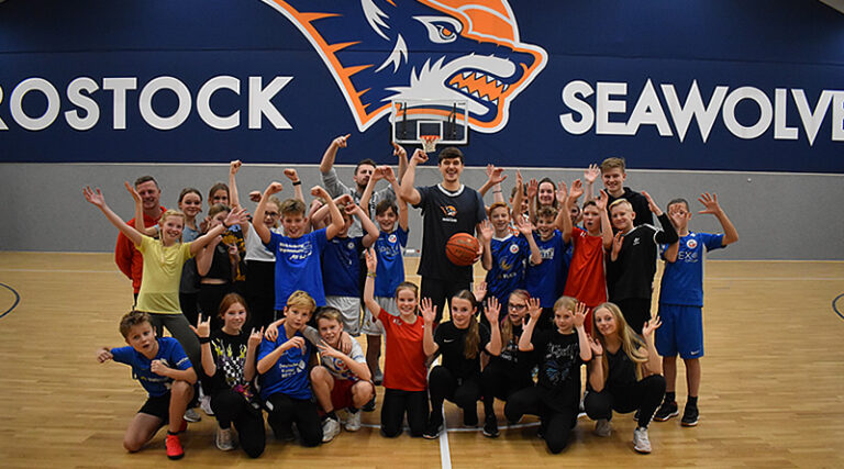Schule mal anders: Ein Tag bei den Rostock Seawolves - ROSTOCK ...