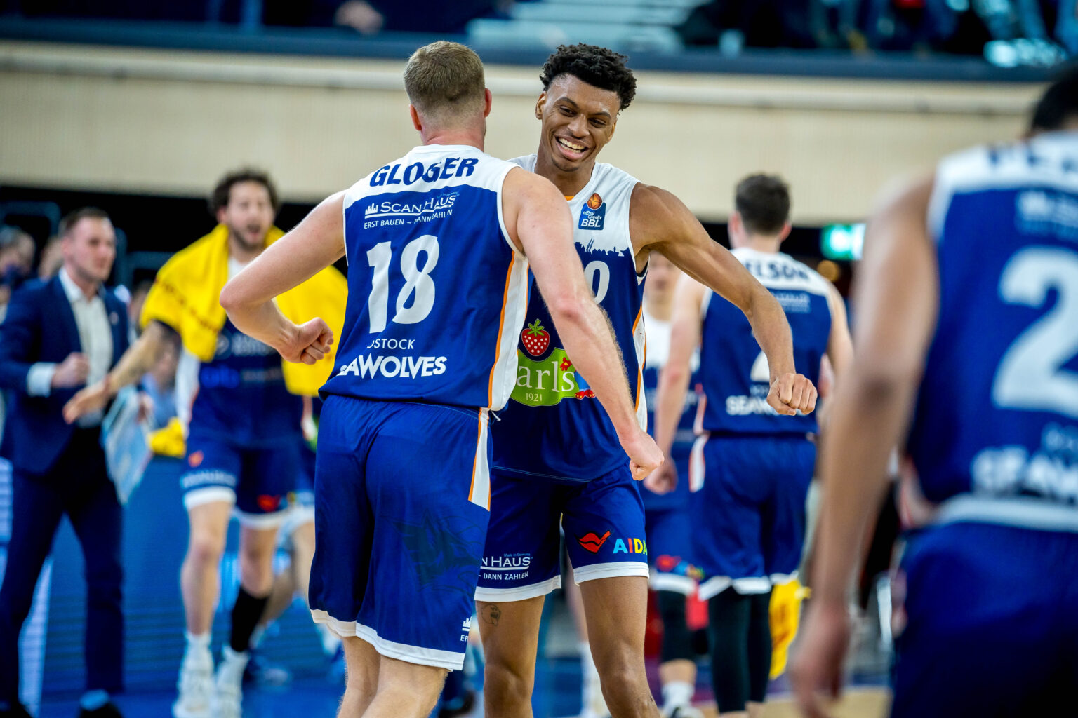 Vertrag verlängert: Derrick Alston Jr. bleibt - Rostock Seawolves ...